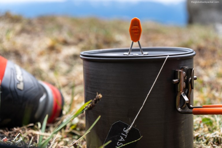 Hiking the Tors in Yukon – The Globe Backpacker